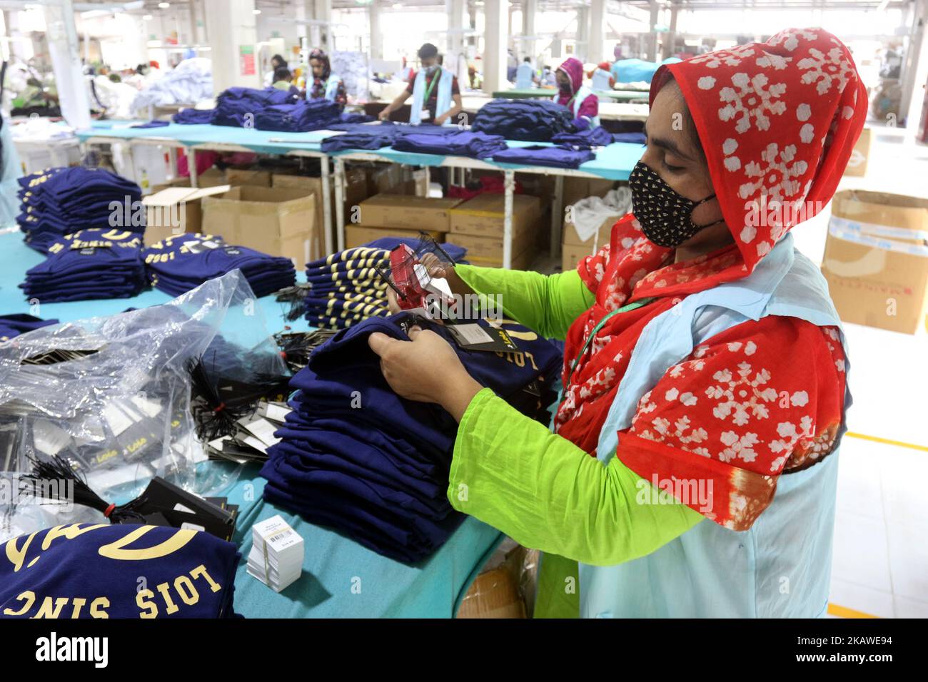 Dhaka, Bangladesh,On November 02, 2022. Bangladeshi worker works at a ...