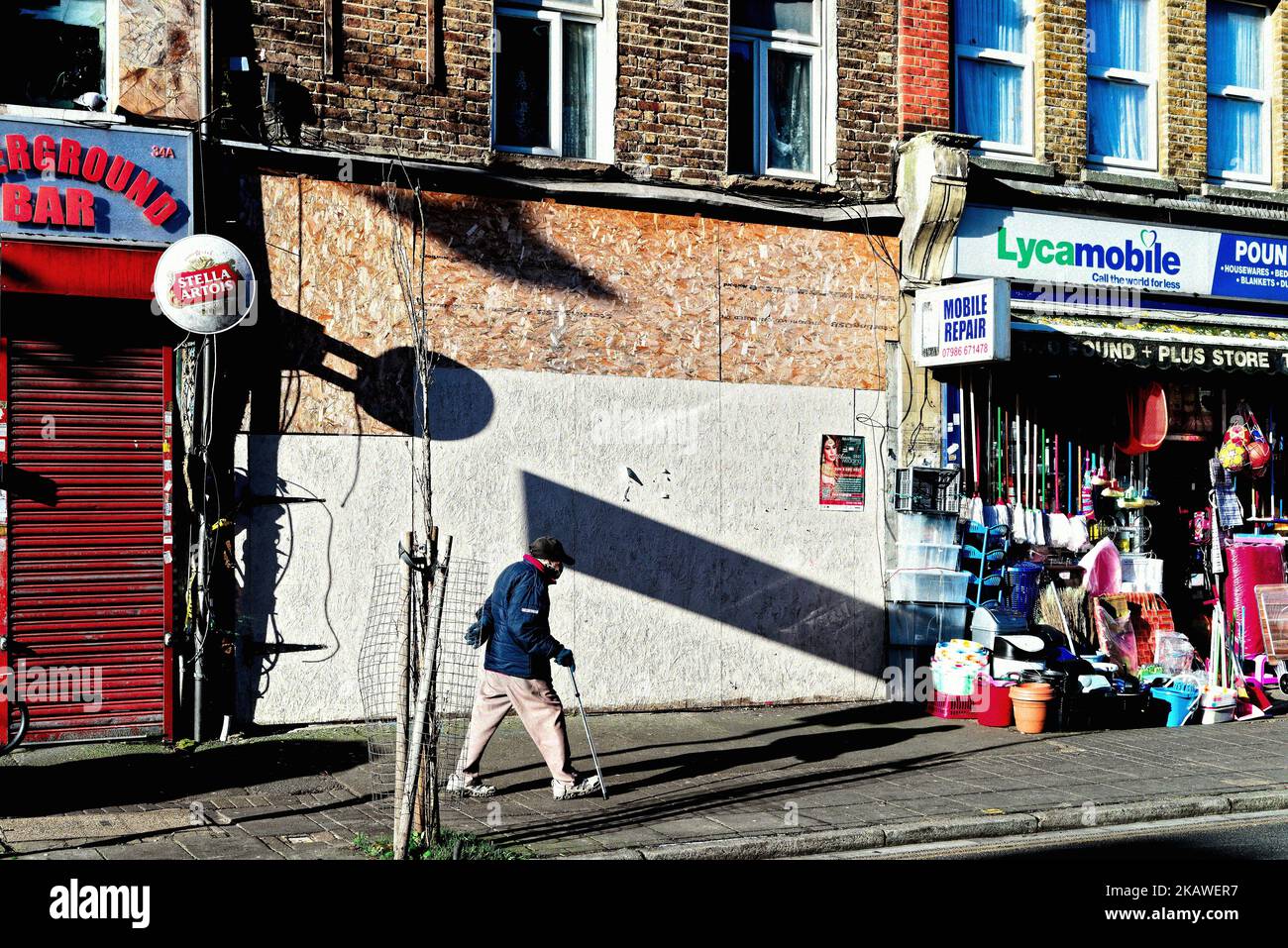 Rundown area hi-res stock photography and images - Alamy