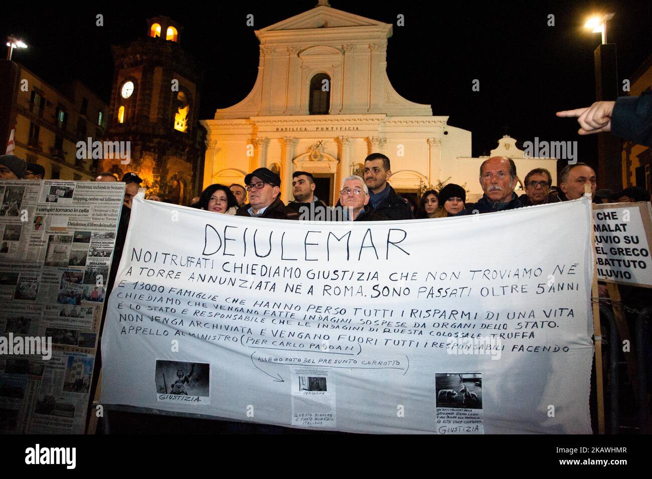 M5s supporters italy hi-res stock photography and images - Alamy