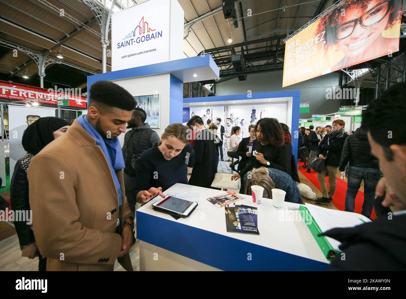 Recreuitment hi-res stock photography and images - Alamy