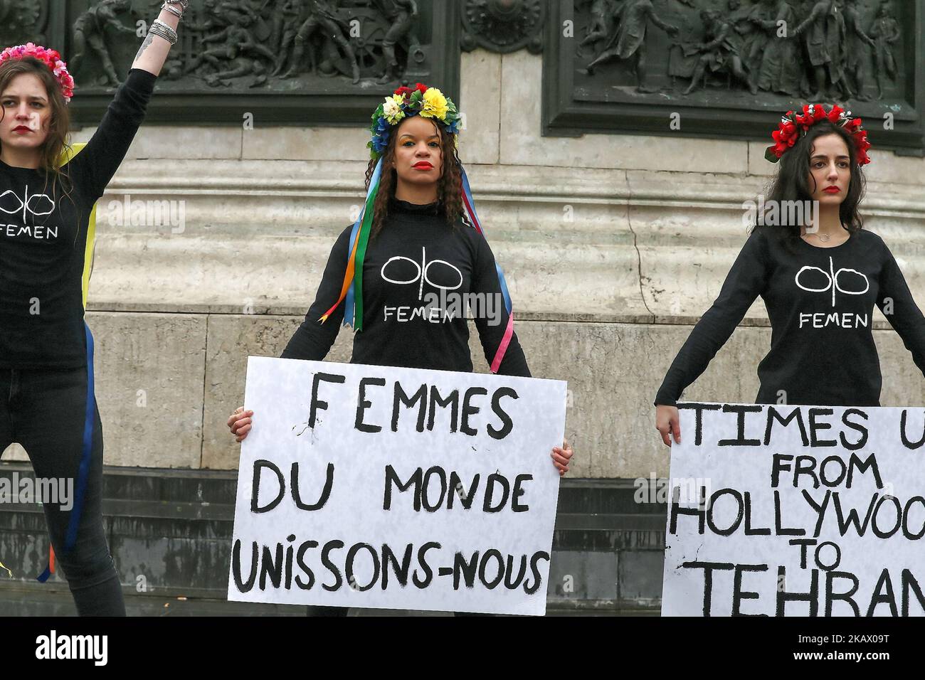 Femen protest paris hi-res stock photography and images - Alamy