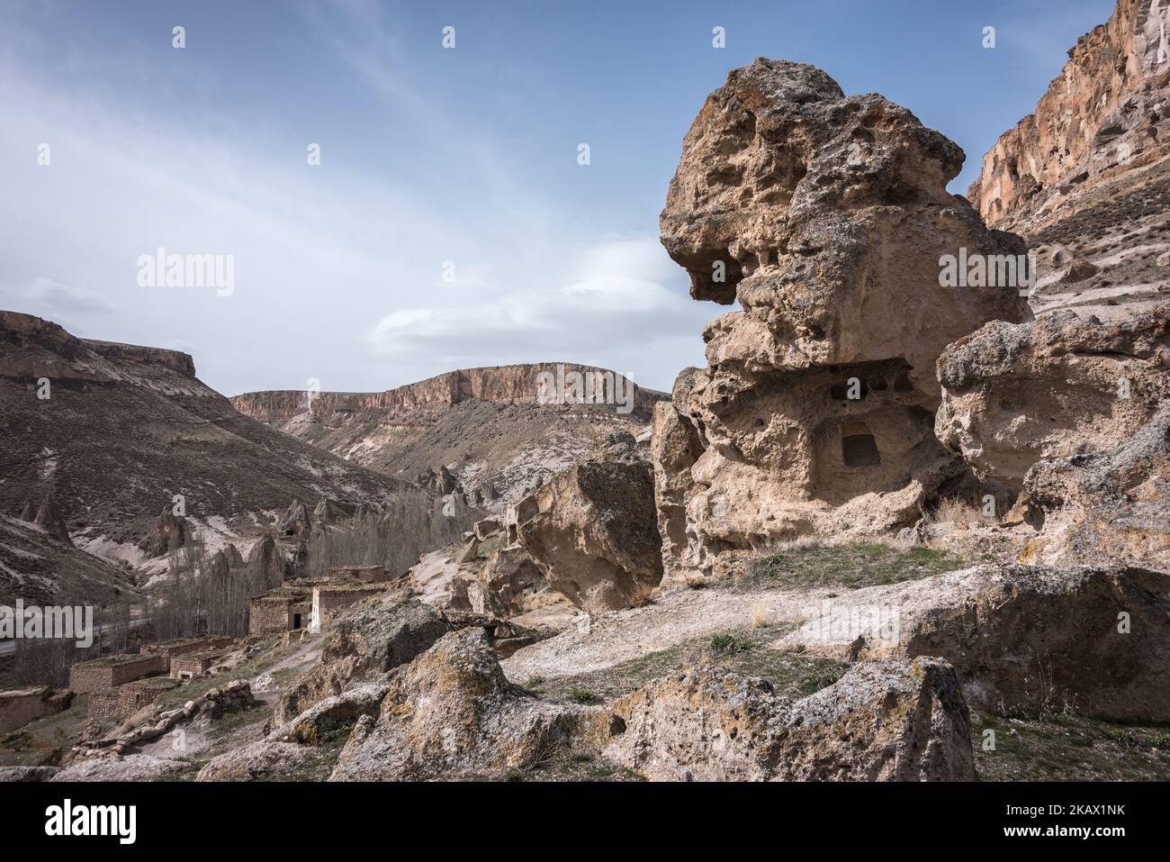 Natural landscape, geological formations called 'fairy chimneys ...
