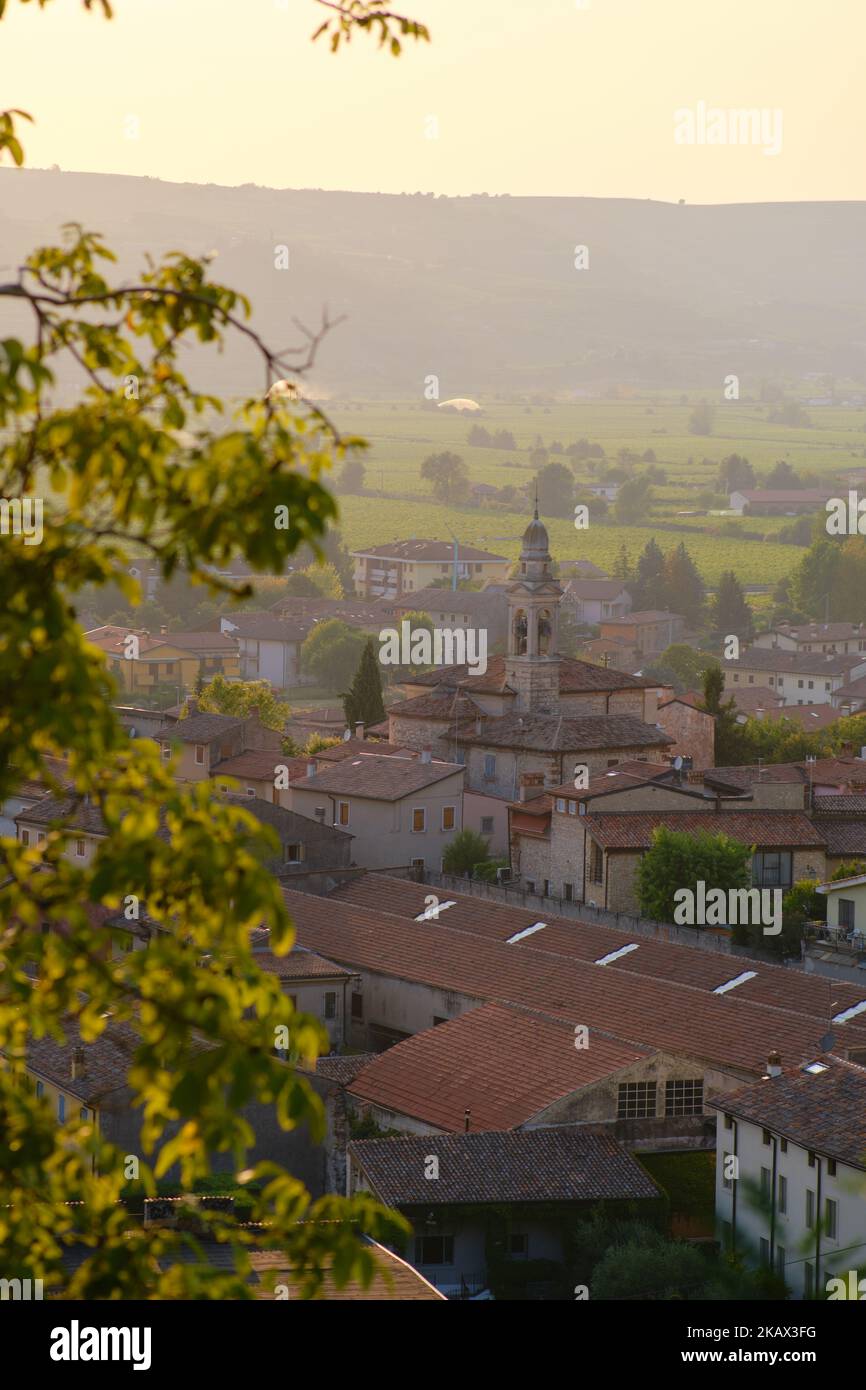 Soave city street hi-res stock photography and images - Alamy