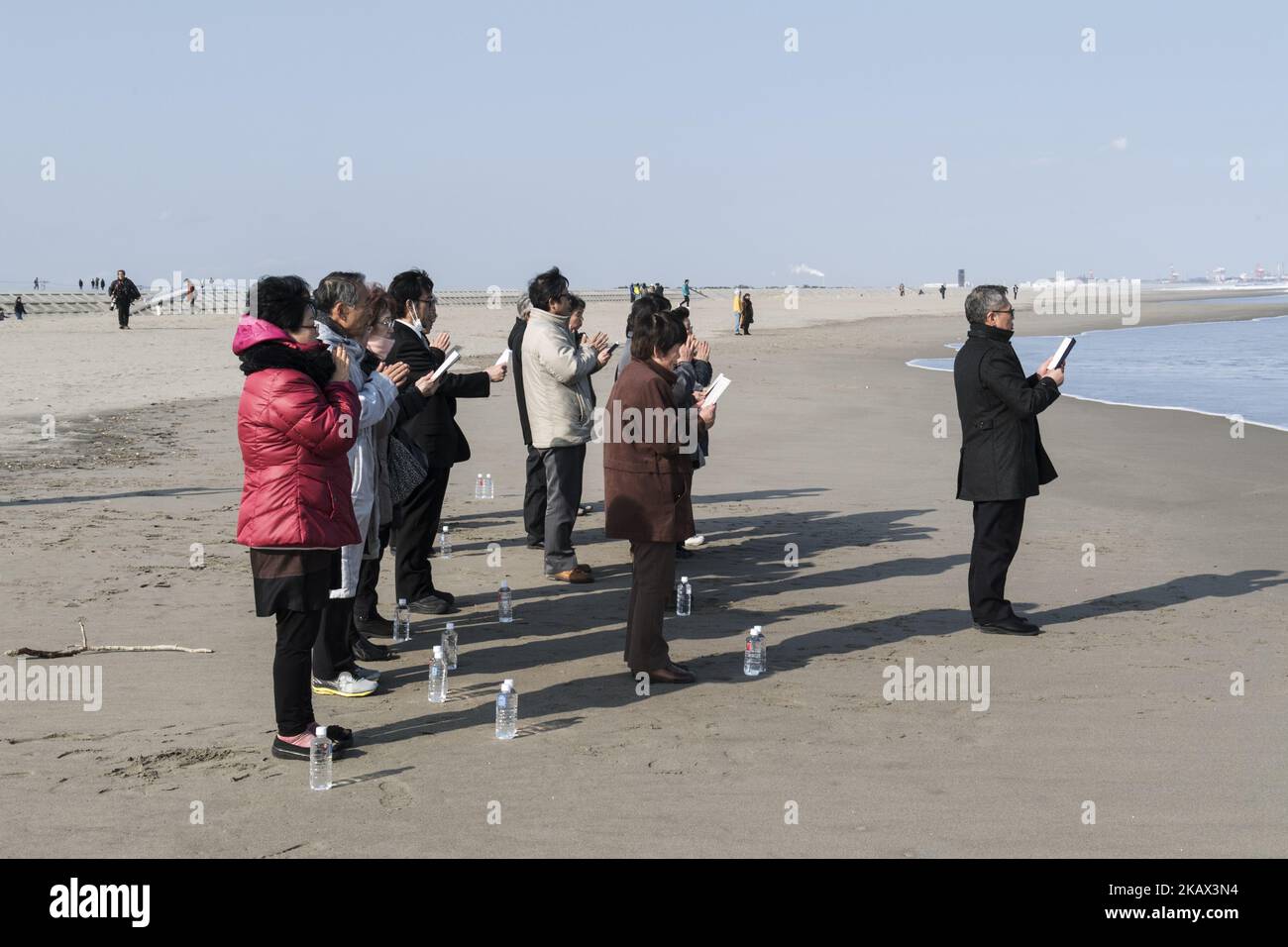 2011 great japan east earthquake and tsunami hi-res stock photography ...