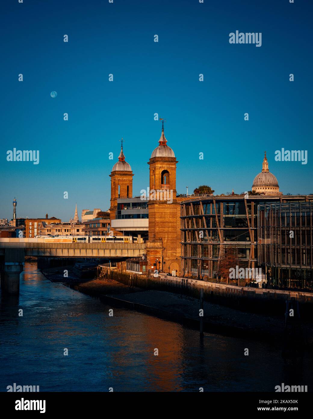 Cannon street railway bridge and tower bridge hi-res stock photography ...