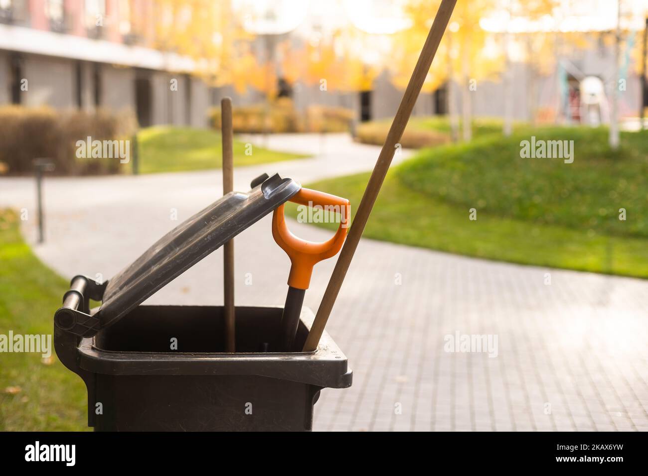 Rubbish cut out plastic container hi-res stock photography and images ...