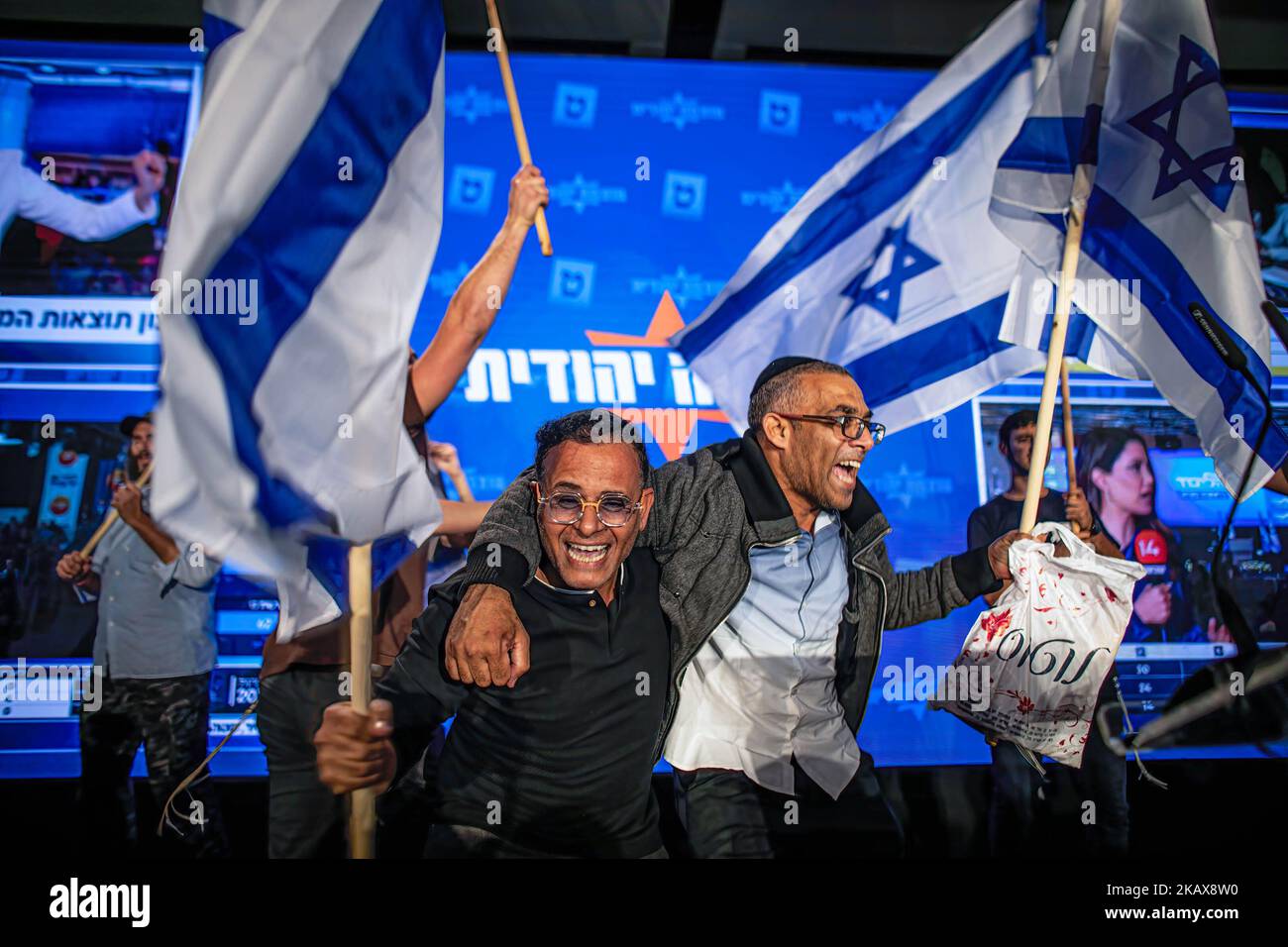 Jewish strength hi-res stock photography and images - Alamy