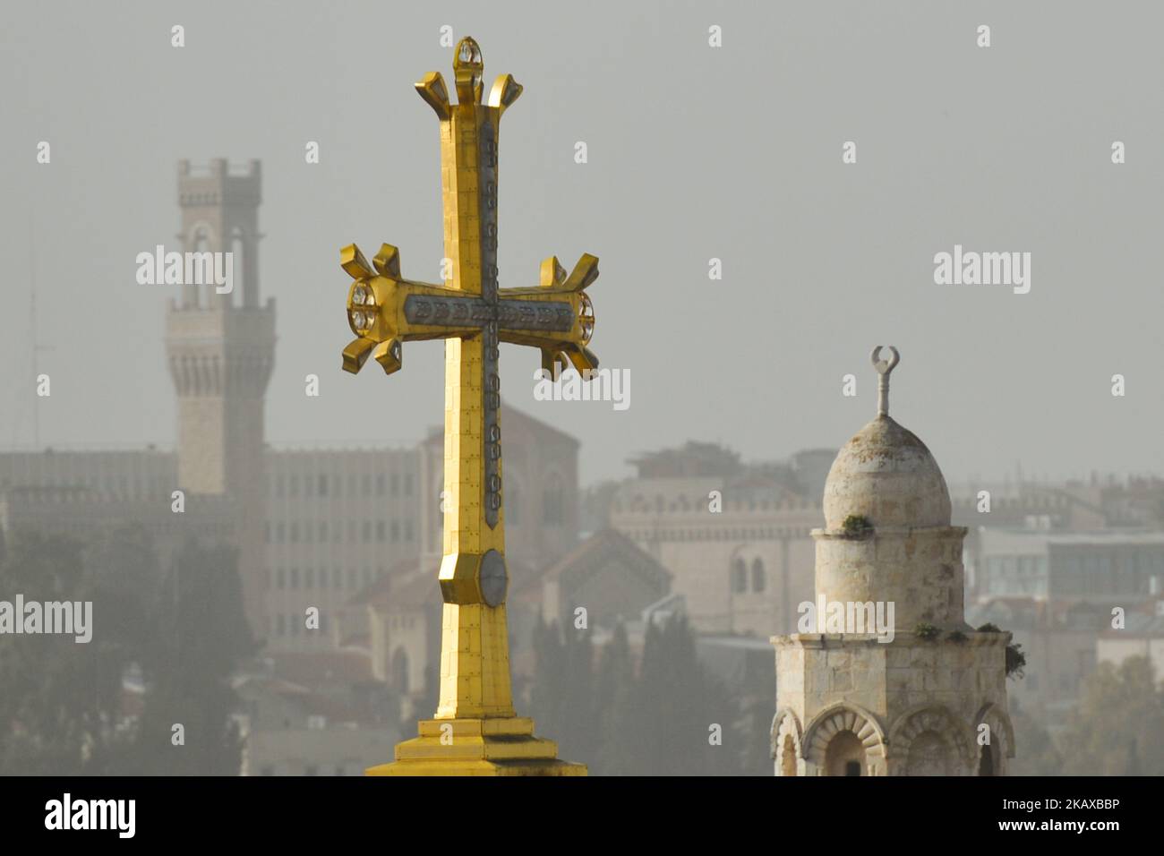 News symbols hi-res stock photography and images - Alamy