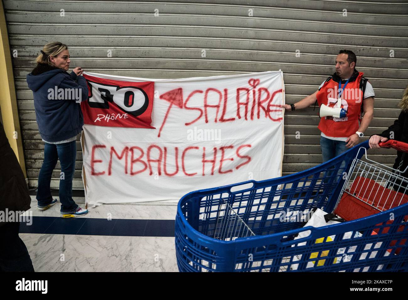Strike and demonstration of employees at the Carrefour store in ...