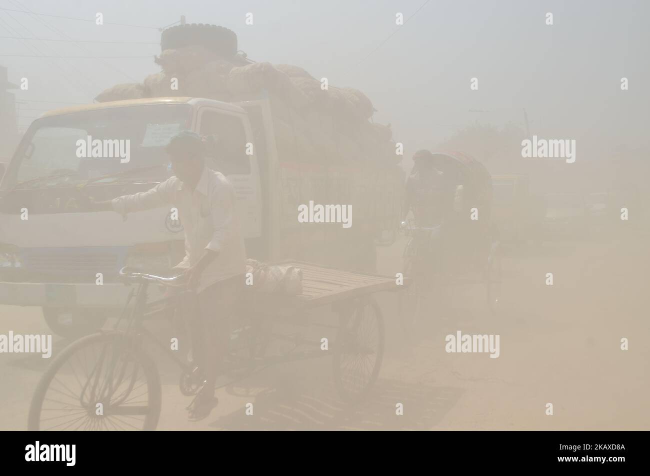Dust pollution reaches an alarming stage in Dhaka and many deaths as ...