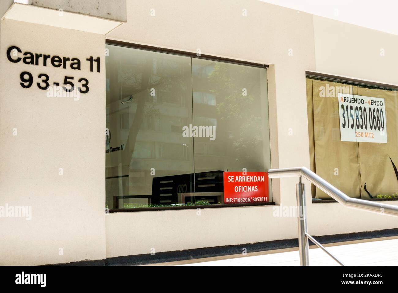 11 sign hi-res stock photography and images - Alamy