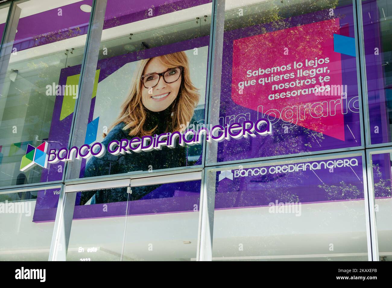 Banco credifinanciera bank banking hi-res stock photography and images ...