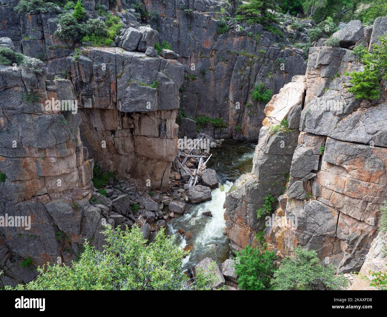 Granite masement rock hi-res stock photography and images - Alamy