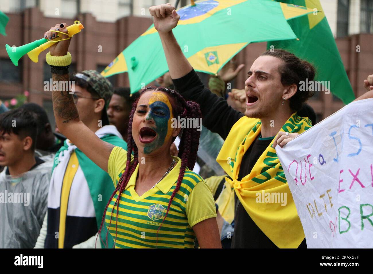 Rio de Janeiro, Rio de Janeiro, Brasil. 3rd Nov, 2022. (INT) Supporters ...