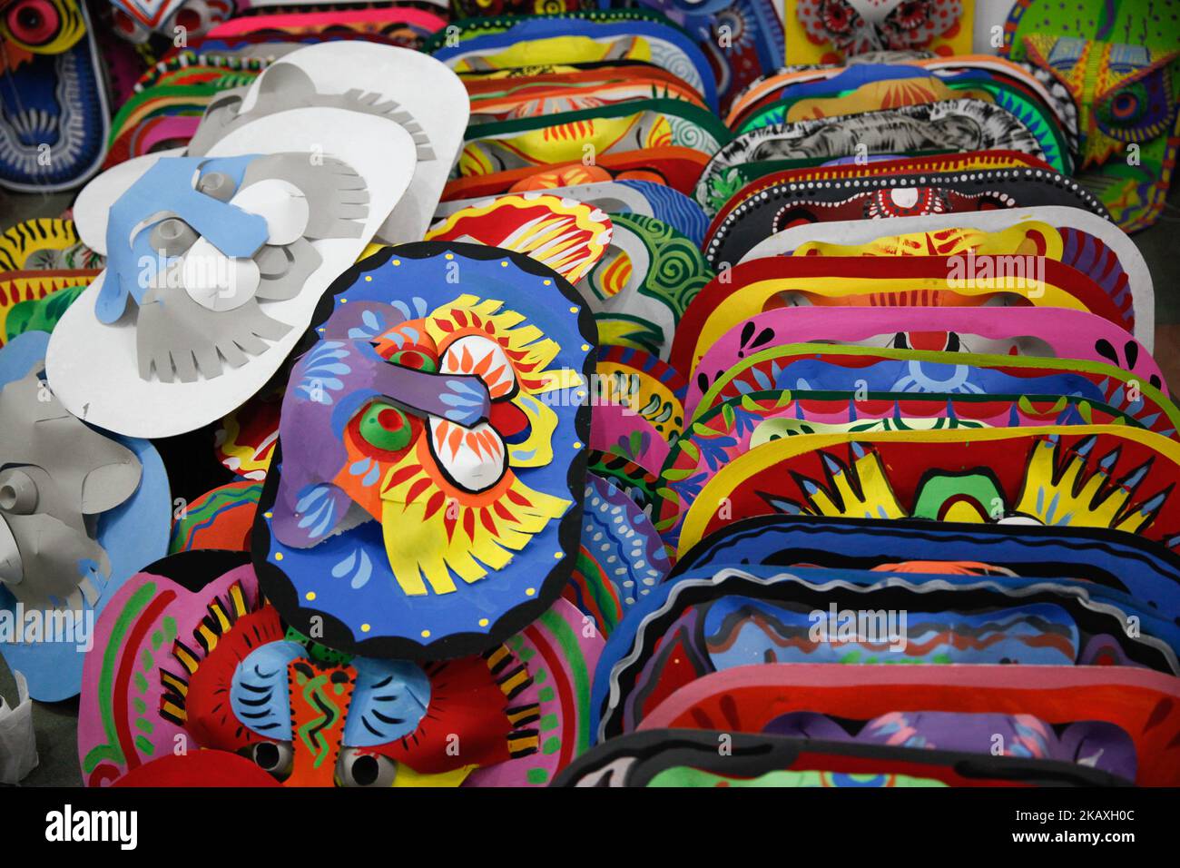 Students of Fine arts of Dhaka University painting masks for colorful ...
