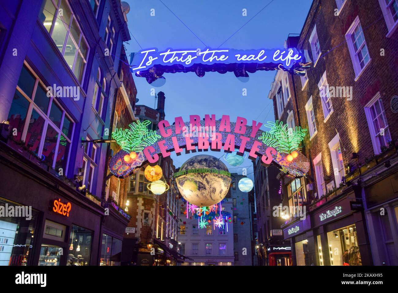 London, UK. 3rd November 2022. Christmas decorations have been unveiled ...