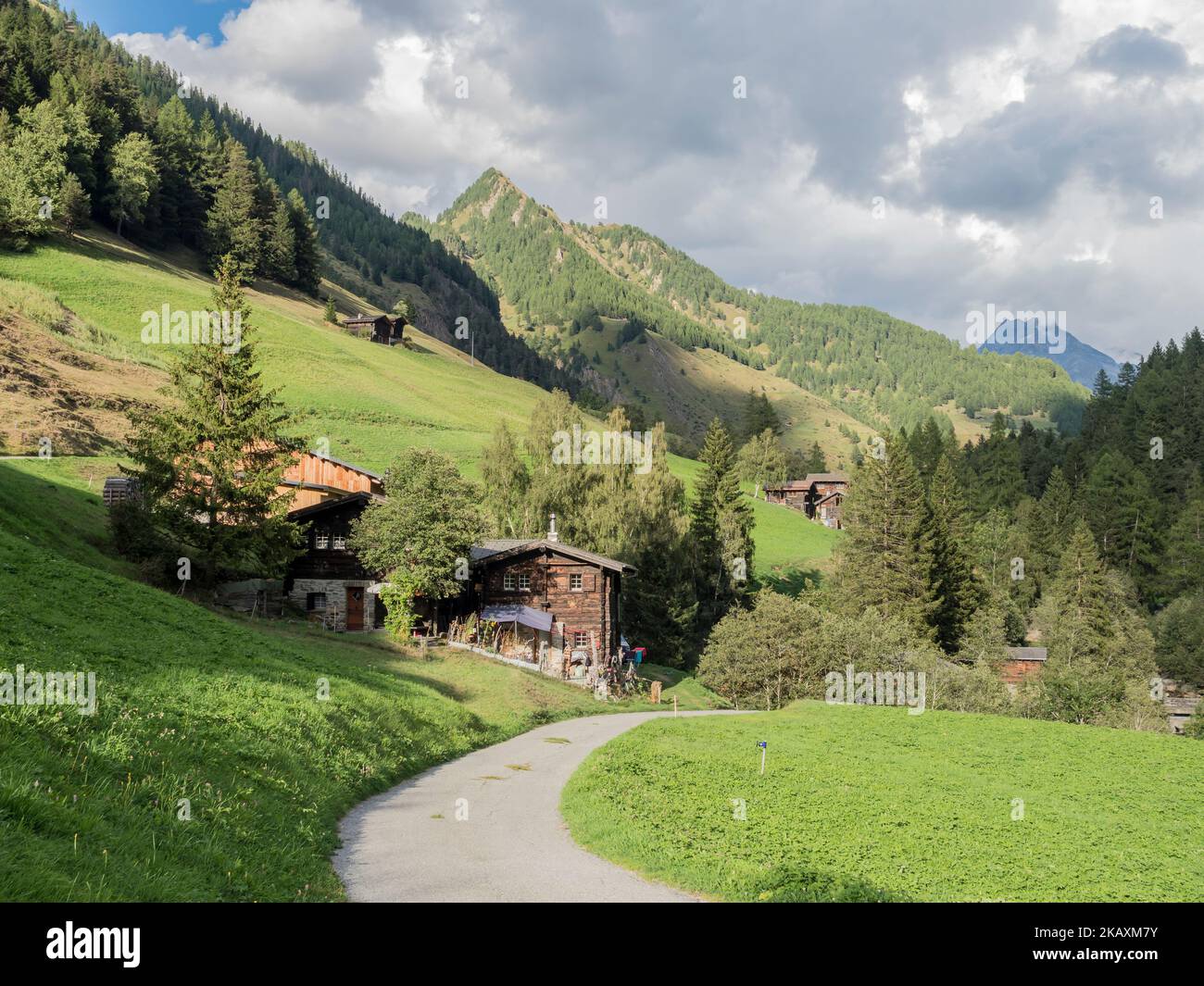 Binn hi-res stock photography and images - Alamy