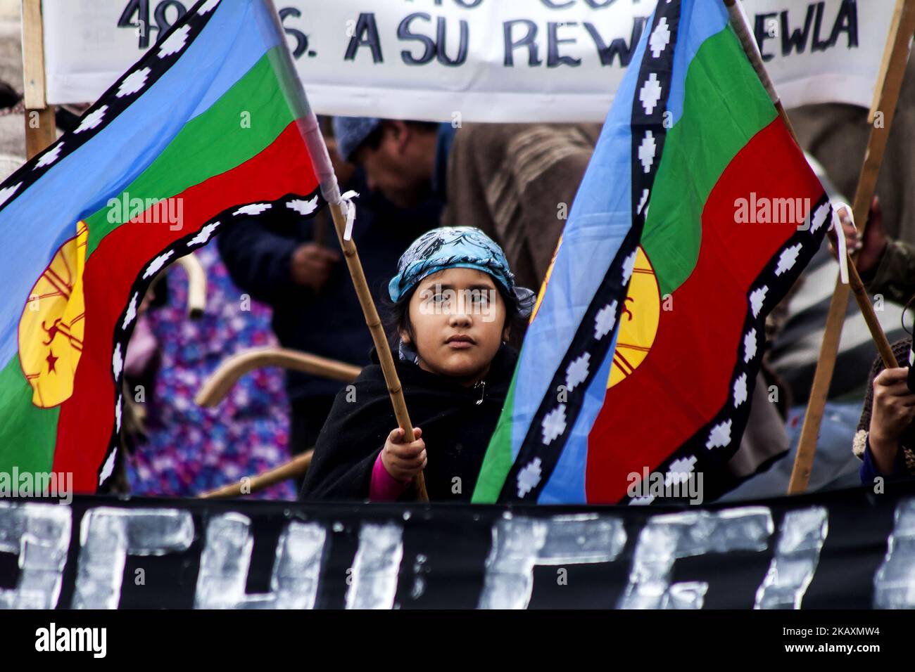 Machi mapuche hi-res stock photography and images - Alamy