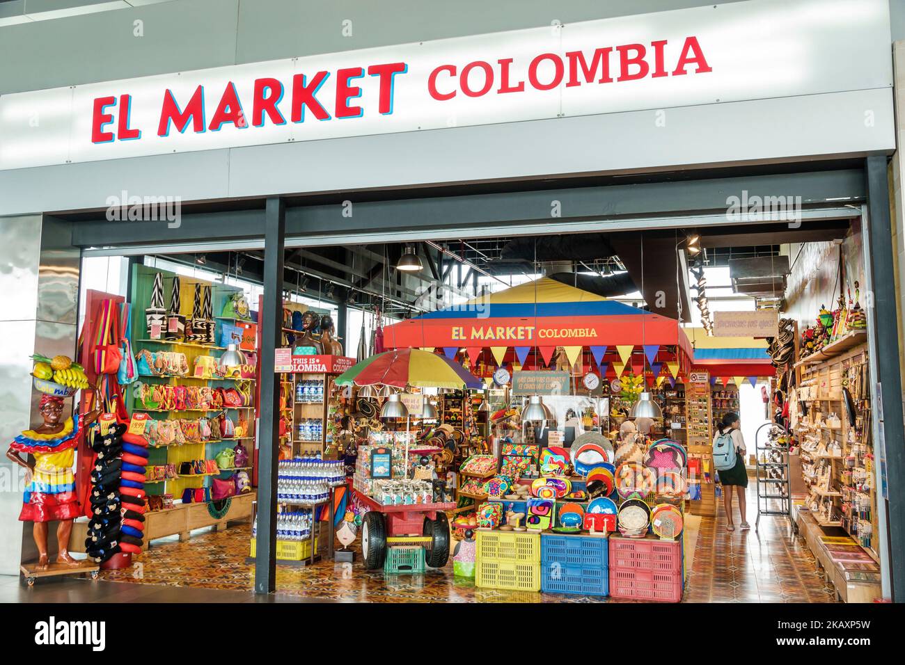 El international airport aeropuerto internacional el terminal concourse ...