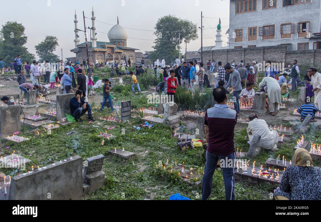 Graveyard srinagar kashmir india hi-res stock photography and images ...