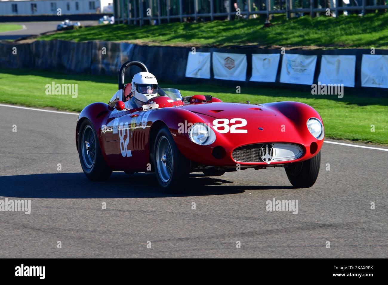 Conrad Ulrich, Maserati 300S, Sussex Trophy, 25 minutes of racing with ...