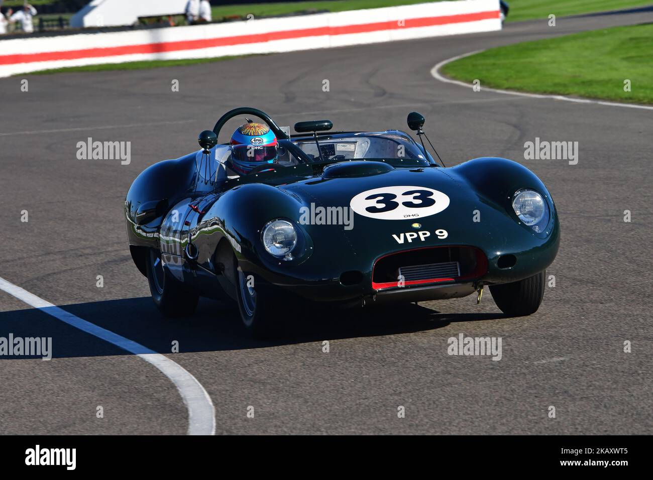 David Hart, Lister-Jaguar Costin, Sussex Trophy, 25 minutes of racing ...