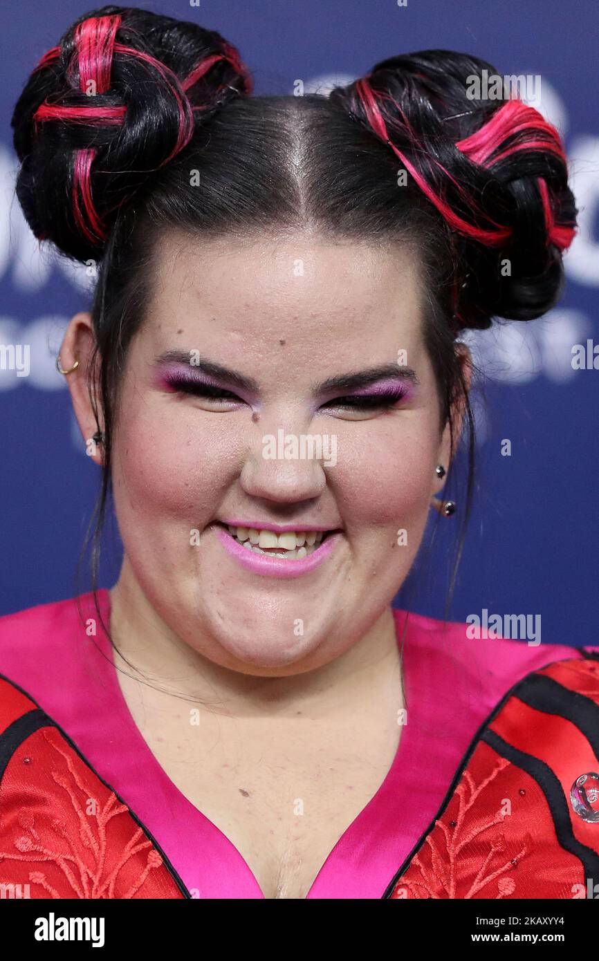 Netta singer hi-res stock photography and images - Alamy