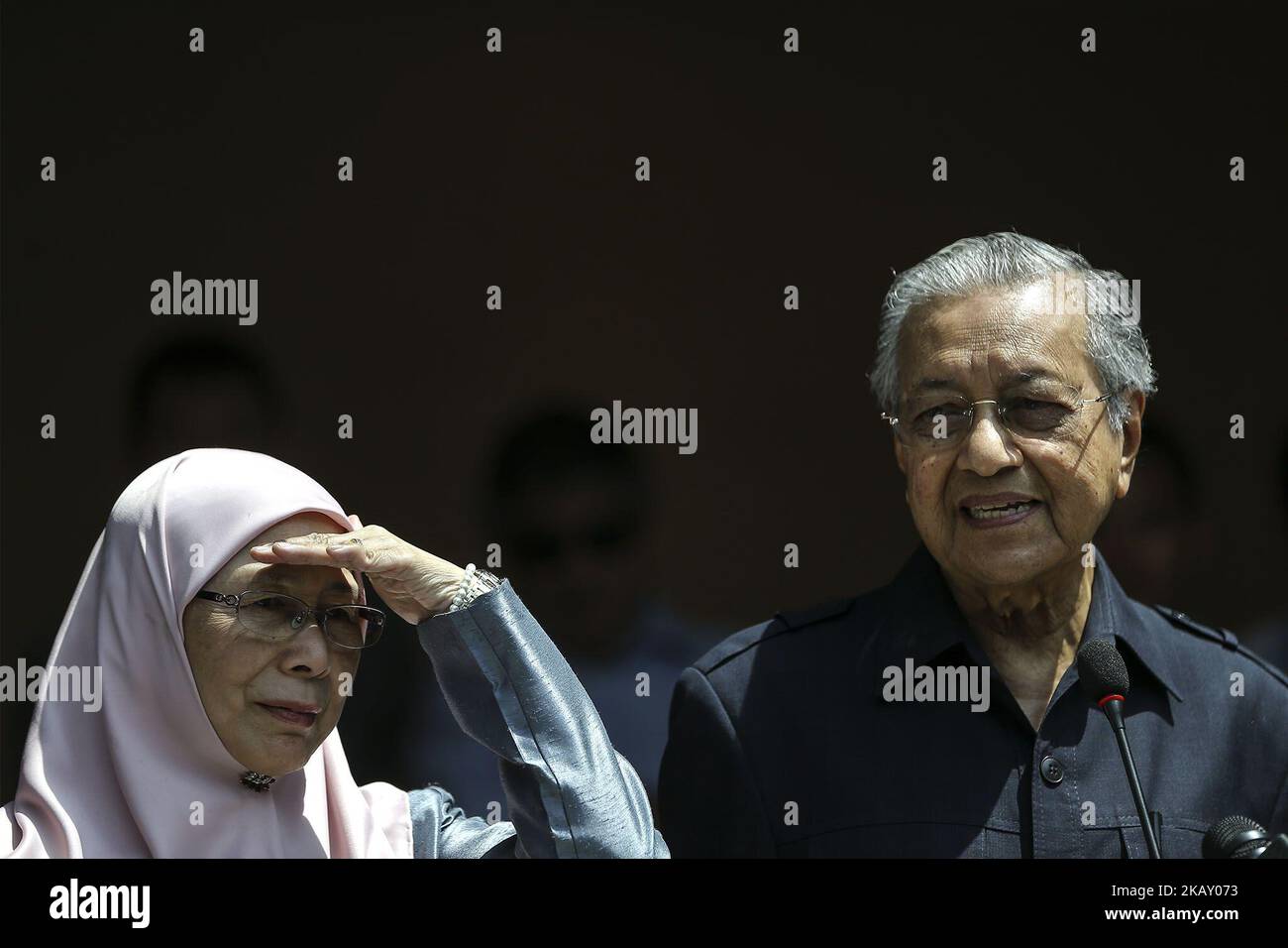 Prime Minister, Tun Dr Mahathir Muhammad giving a press conference ...