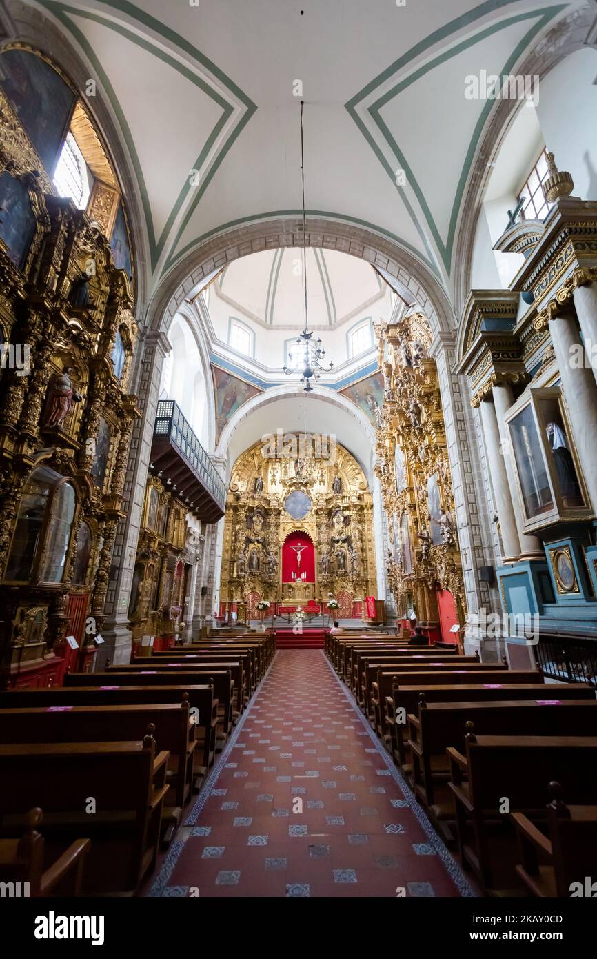 Iglesia regina coeli hi-res stock photography and images - Alamy