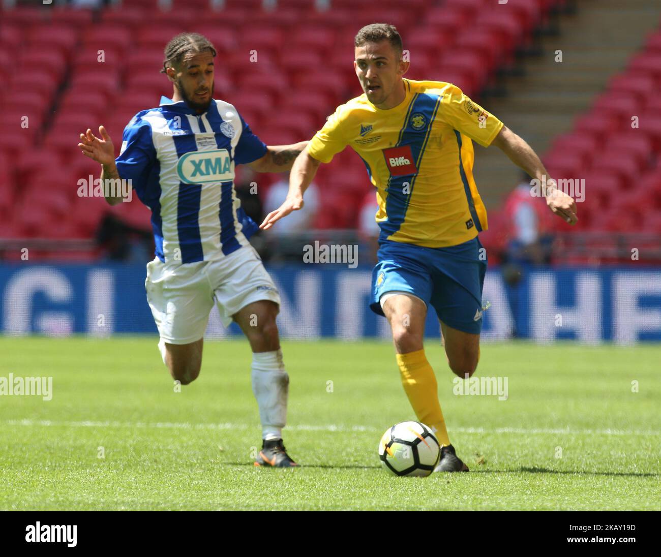 L-R Jordan Brown of Thatcham Town and James Risbrough of Stockton Town ...