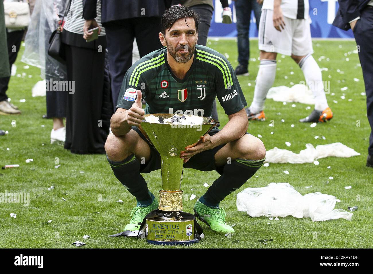 Gianluigi buffon trophy hi-res stock photography and images - Alamy