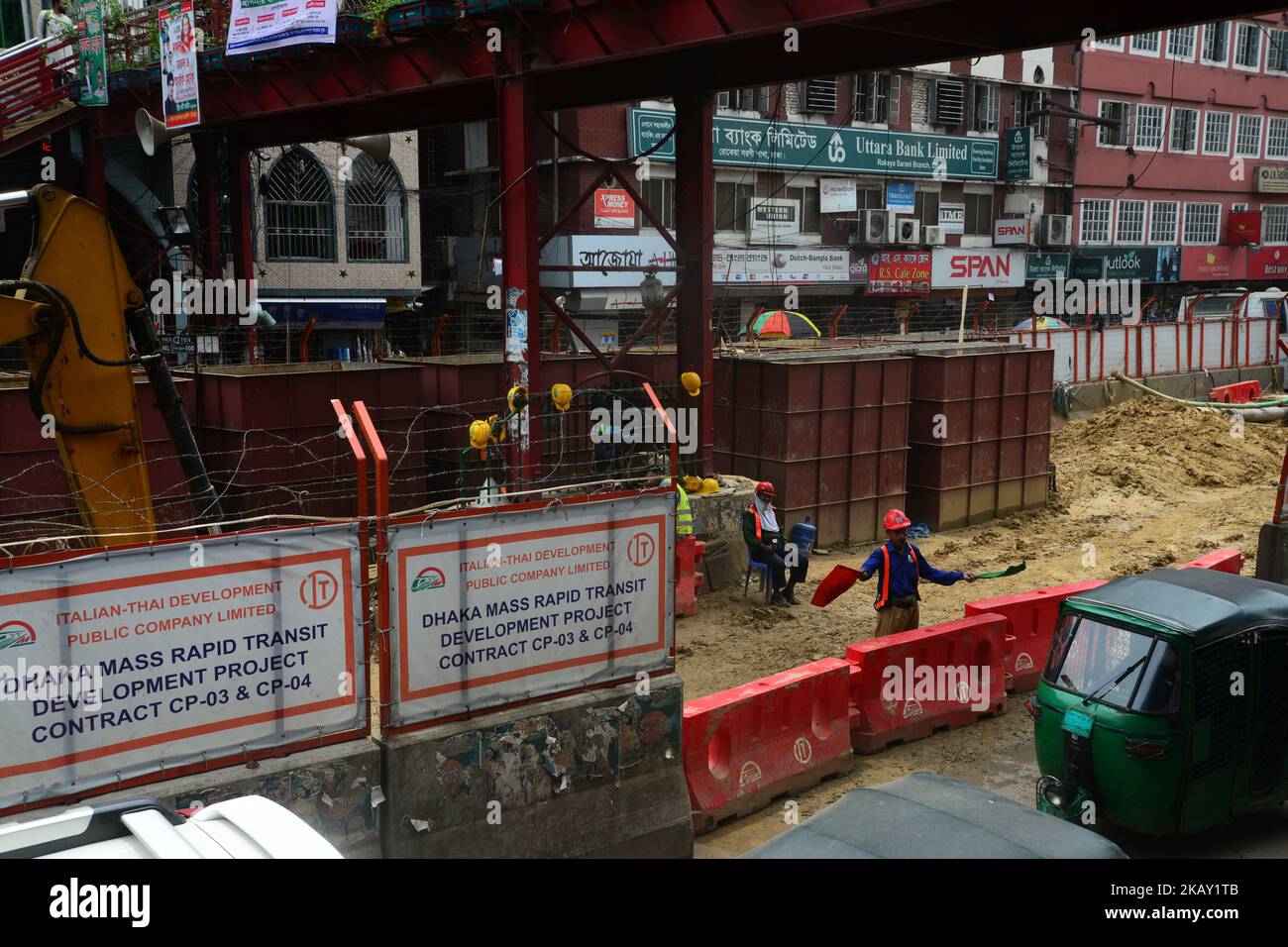 Dhaka mass rapid transit development project hi-res stock photography ...
