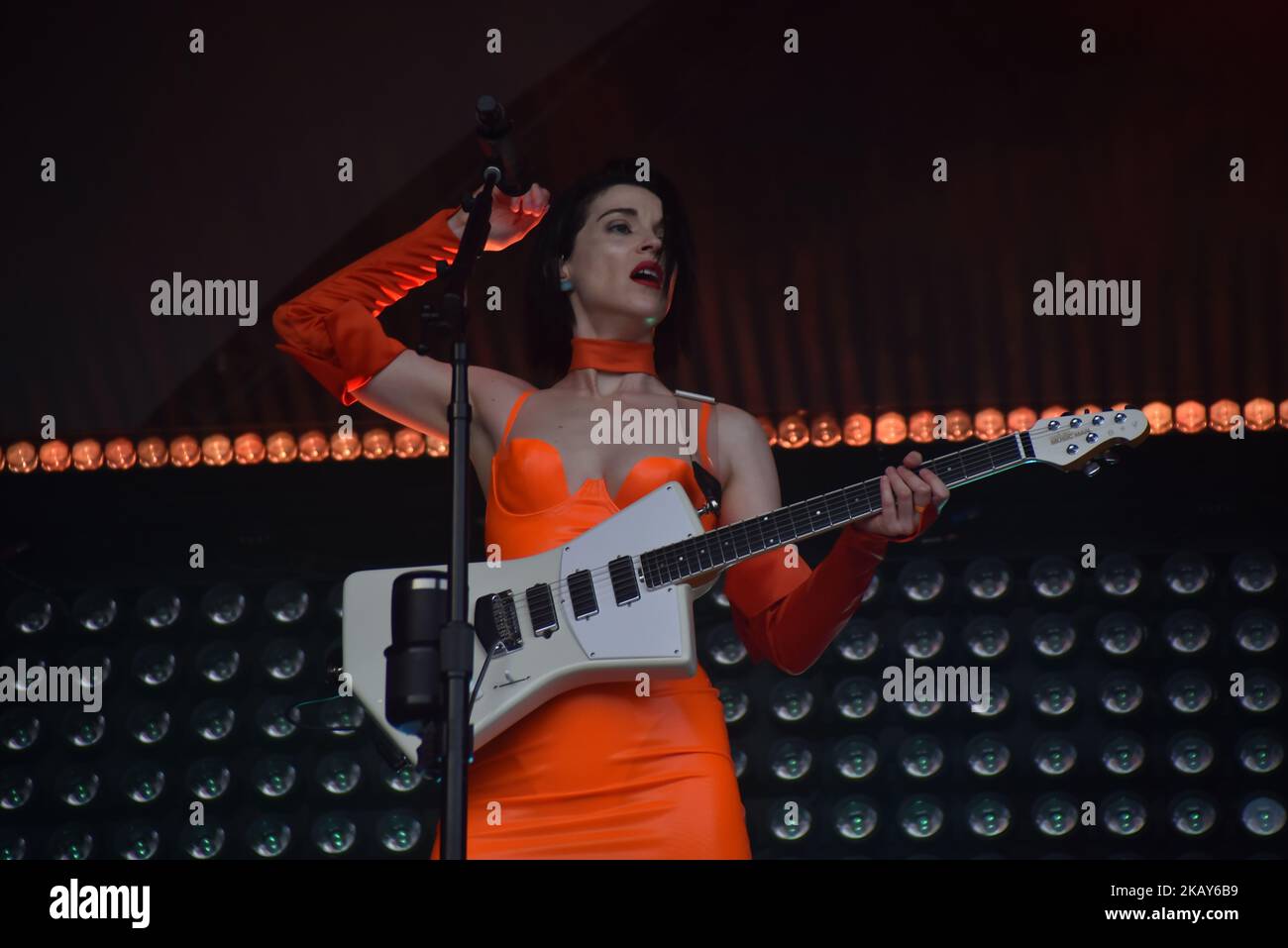 St vincent concert hi-res stock photography and images - Alamy
