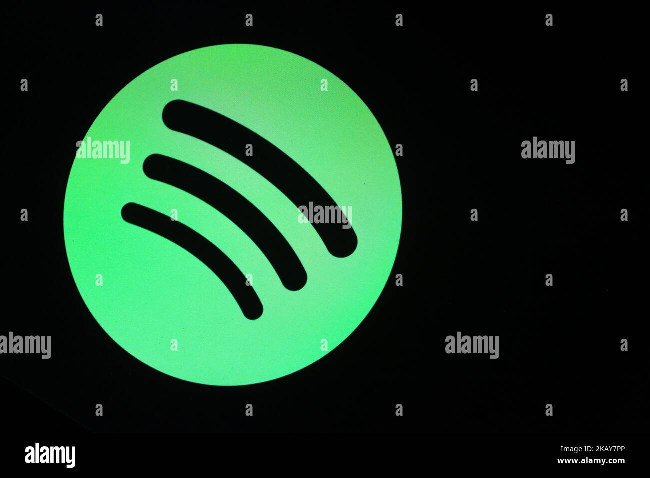 Simbolo spotify hi-res stock photography and images - Alamy