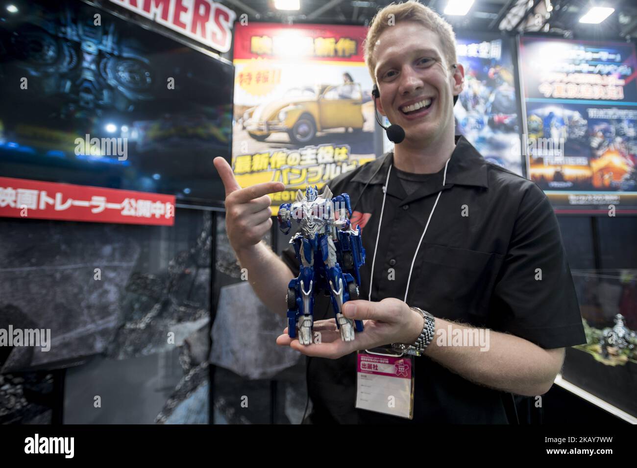 An exhibitor shows Transformer at the International Tokyo Toy Show in ...