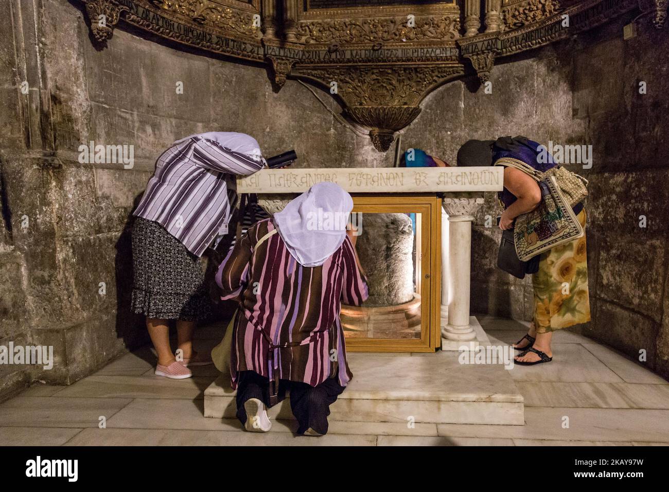 Orthodox pilgrims arrive in the night to participate in Orthodox Mass ...