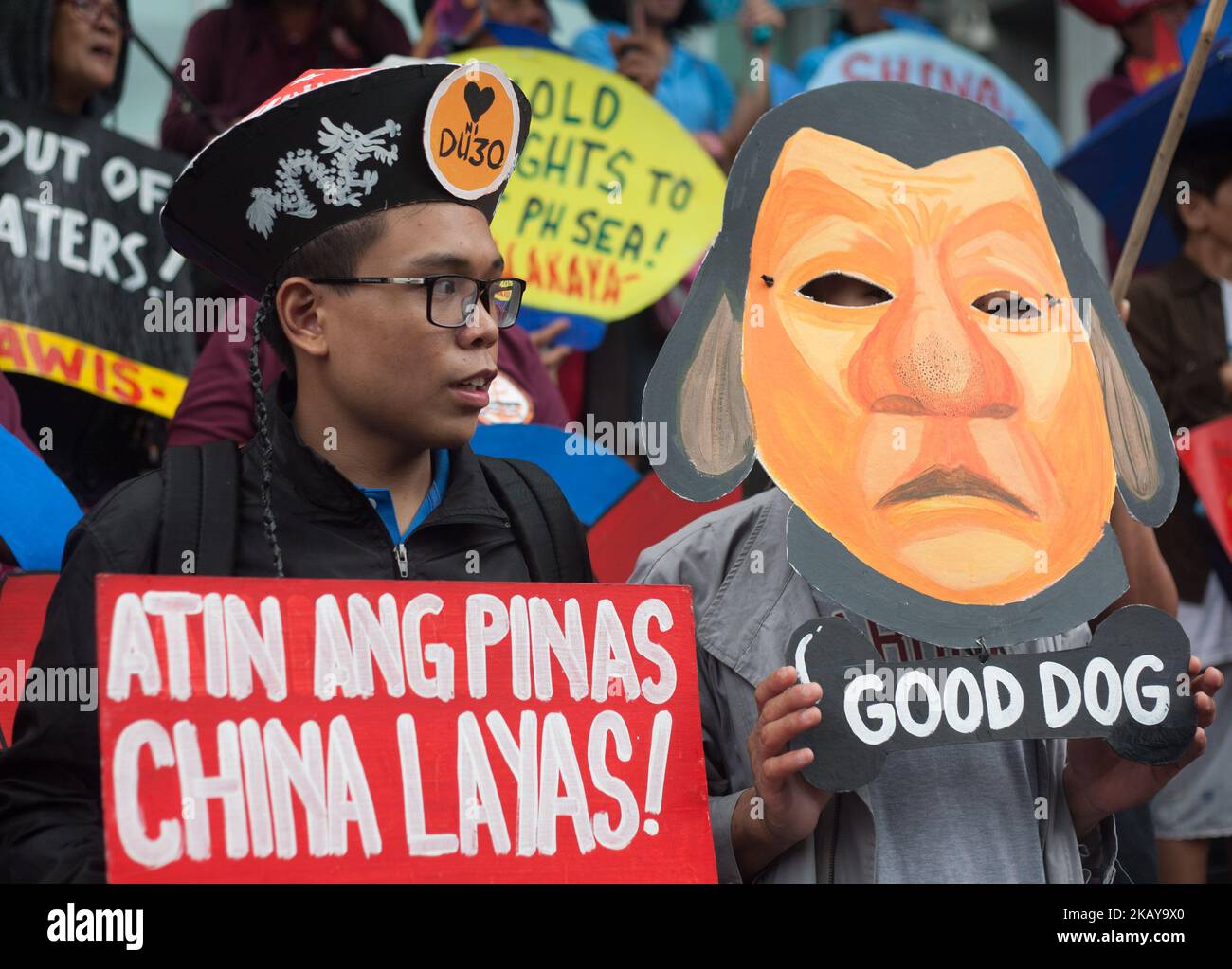 Rodrigo duterte caricature hi-res stock photography and images - Alamy