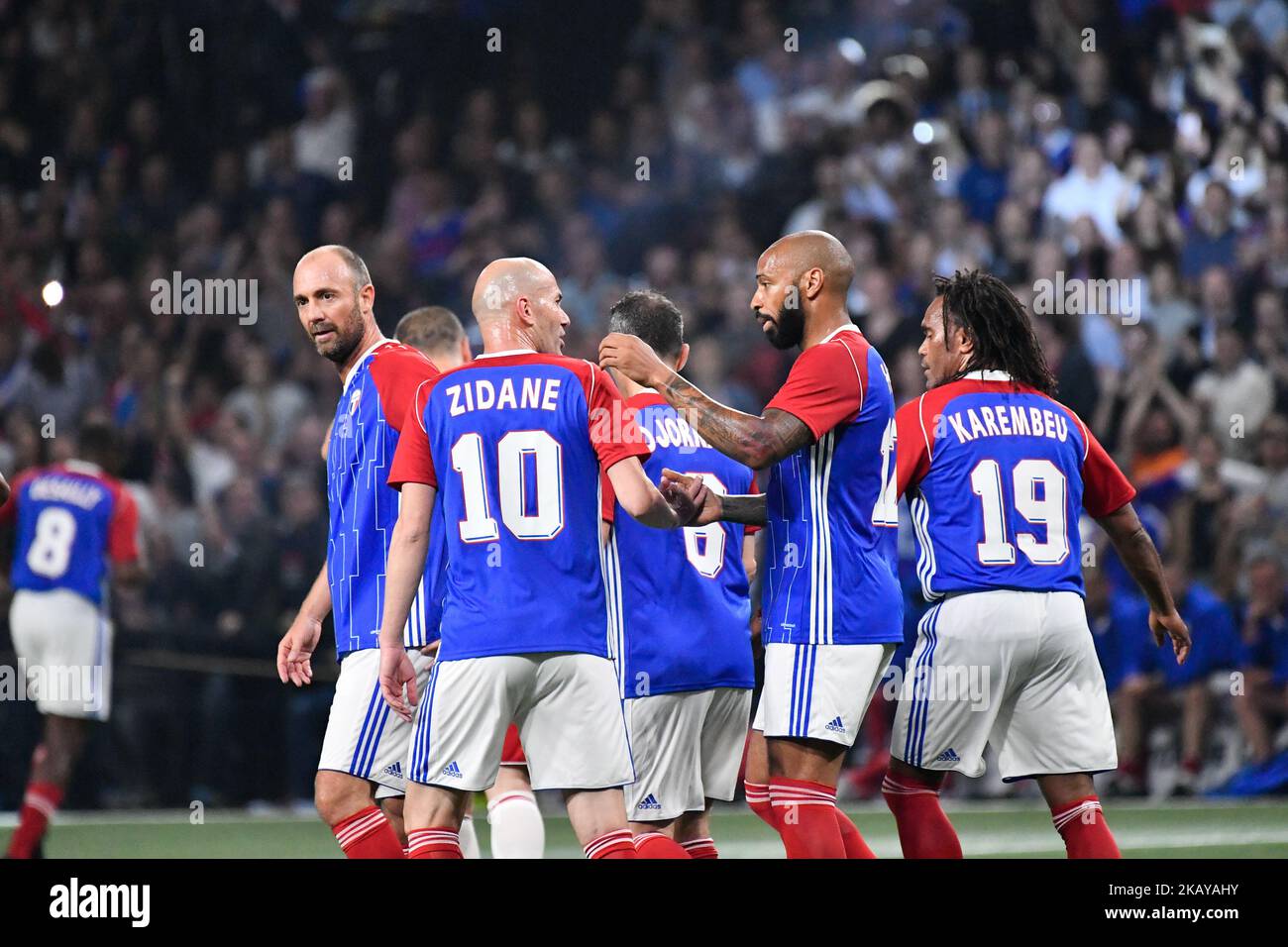 France 98 team celebrate for the second Goal at France 98 : the return ...