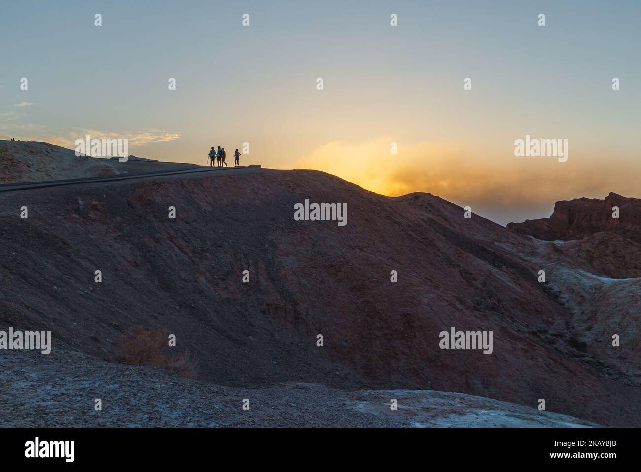 Zabriskie point sunset, one of the most popular spots in Death Valley ...