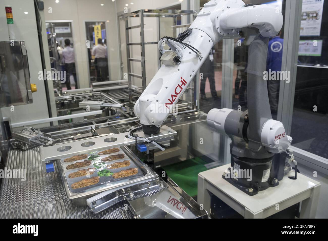Robot performs at the International Food Machinery & Technology ...