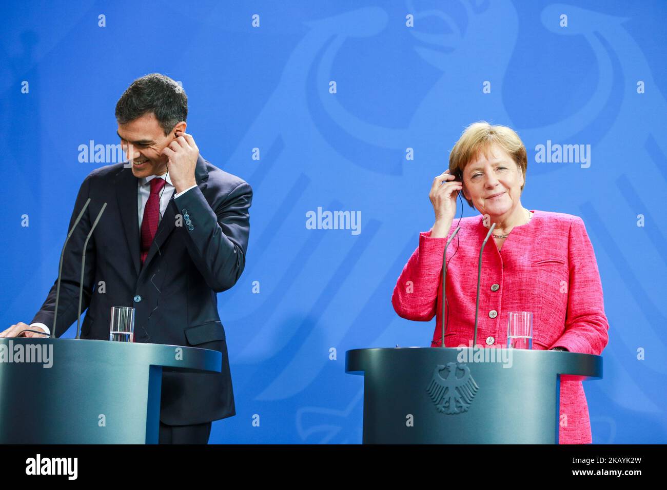 Angela merkel pedro sanchez hi-res stock photography and images - Alamy