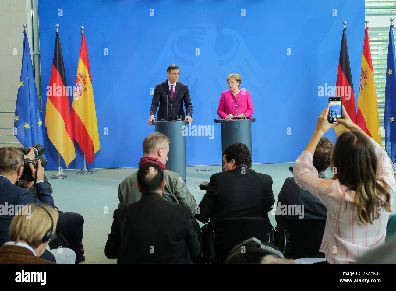 Angela merkel pedro sanchez hi-res stock photography and images - Alamy