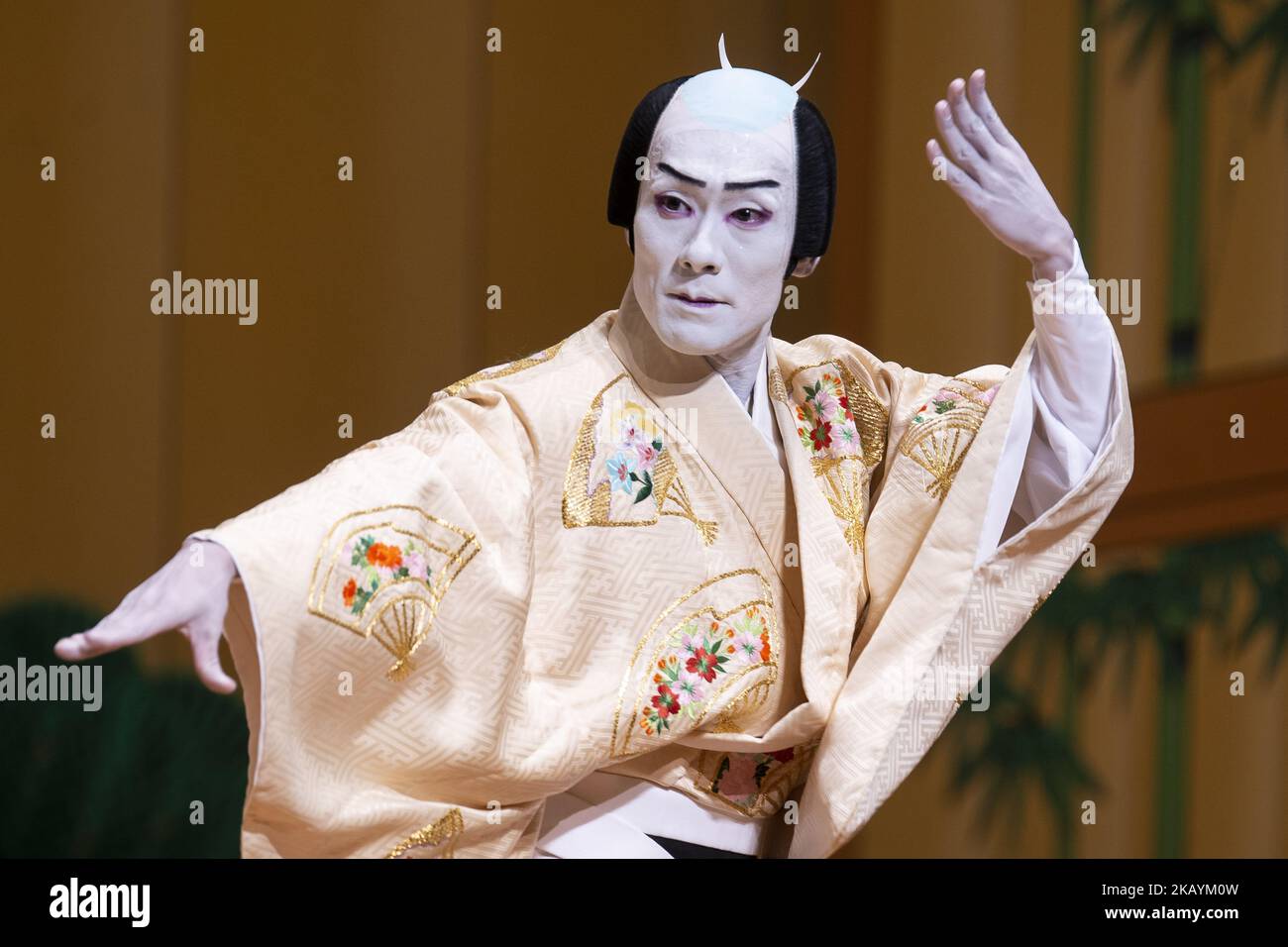 Teatro kabuki hi-res stock photography and images - Alamy
