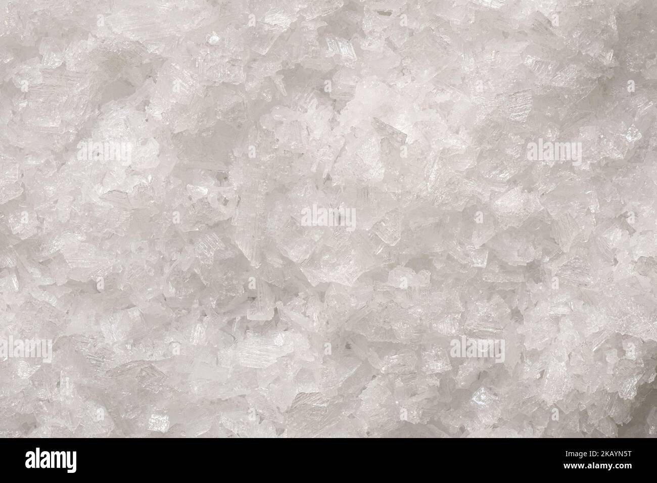 Background of sea salt flakes Stock Photo - Alamy