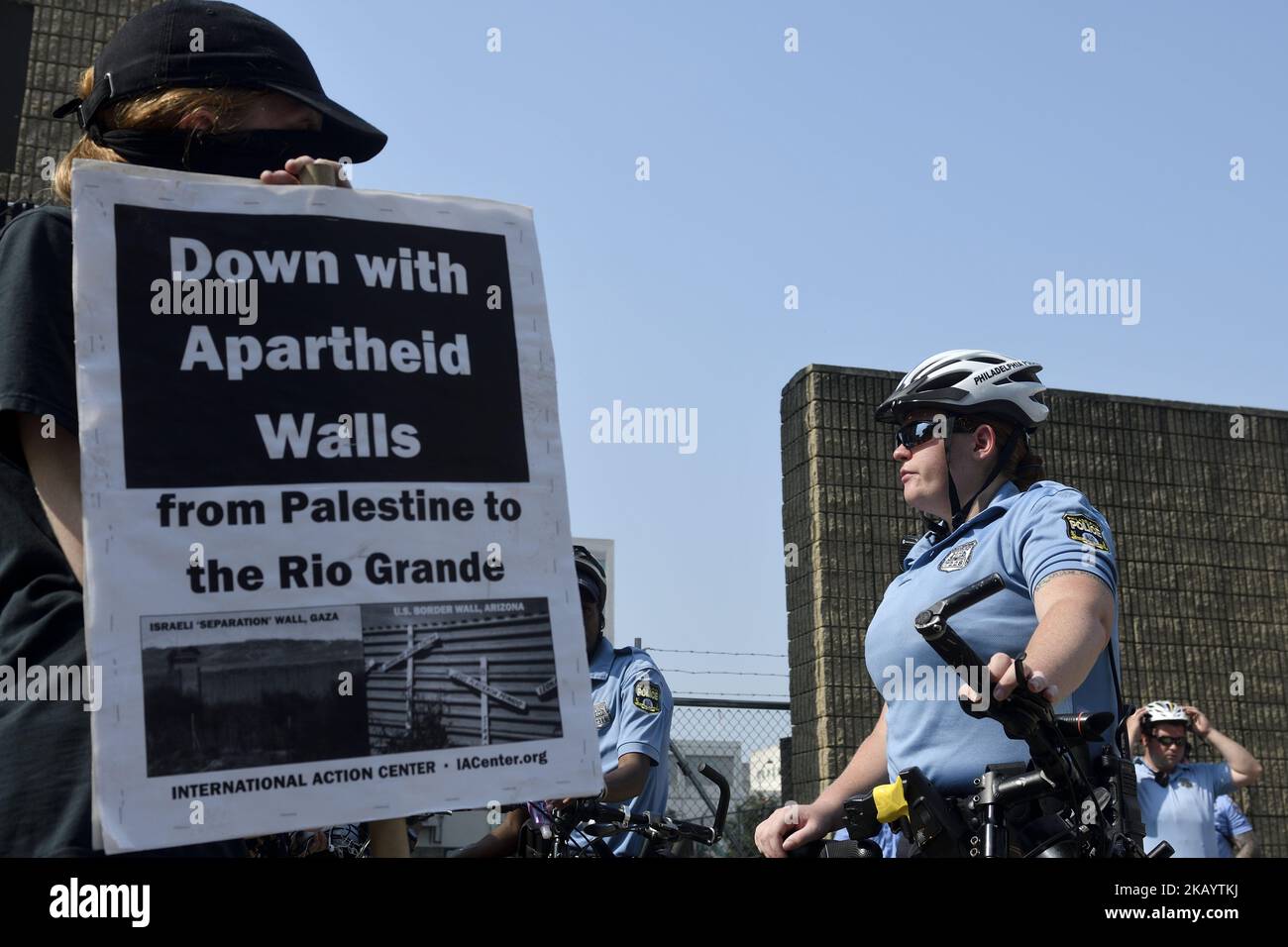 Police clears protestors from blocking the loading dock of a Department ...
