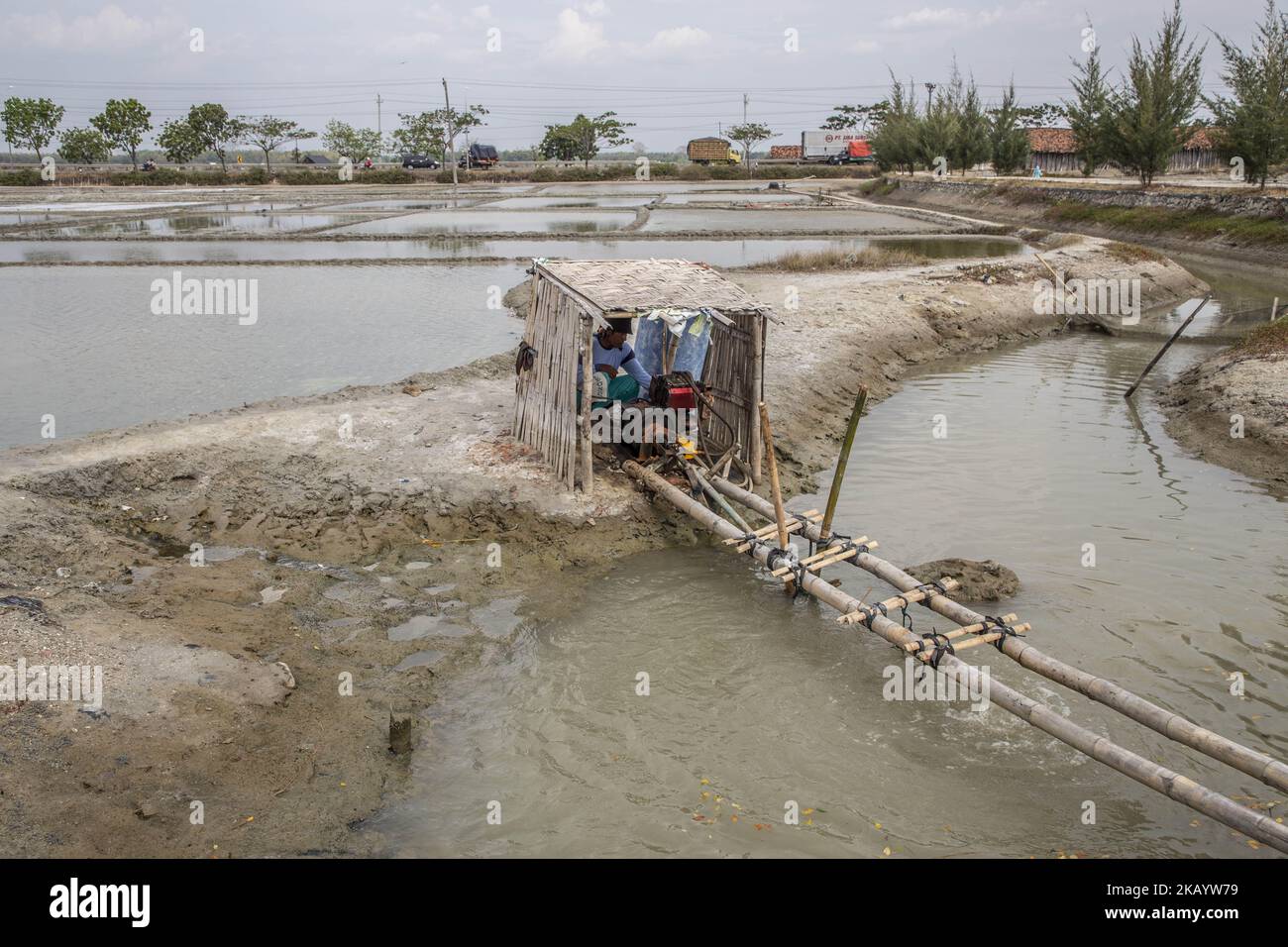 Salt food production economy indonesia hi-res stock photography and ...