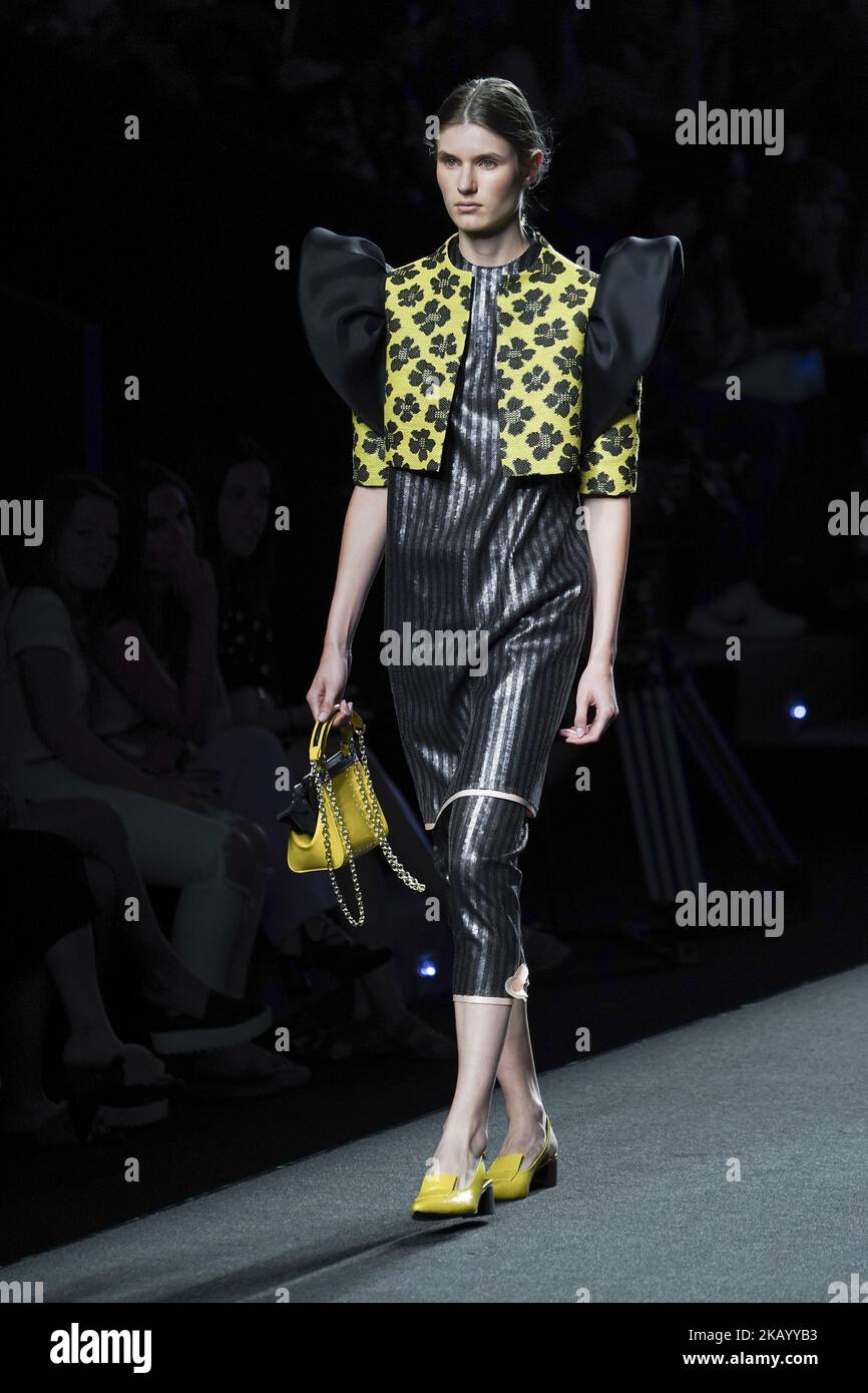 Fashion sho idsok hi-res stock photography and images - Alamy