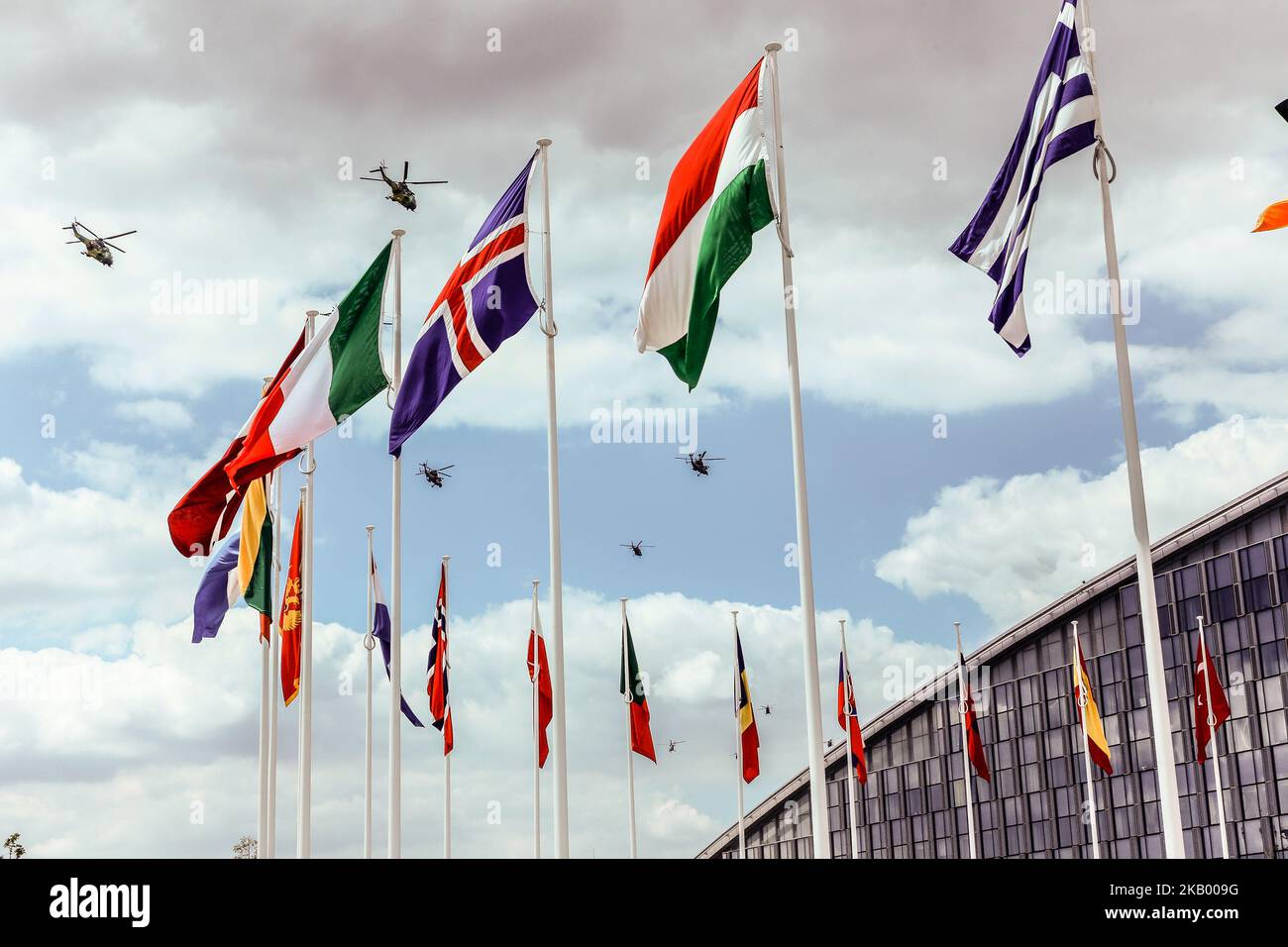 Heads of governments of member countries of NATO at the opening ...