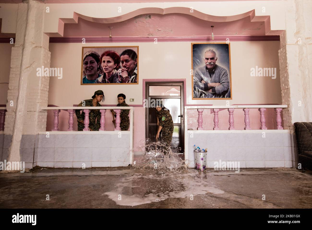 In Hasaka / Syria Kurdish and Arab young women who have joined the YPG are living on a training ...