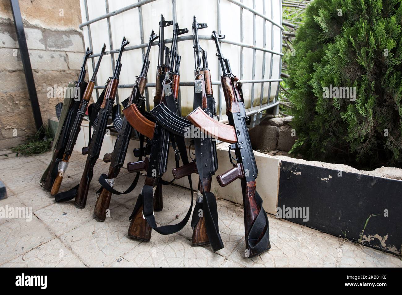 In Hasaka / Syria Kurdish and Arab young women who have joined the YPG are living on a training ...